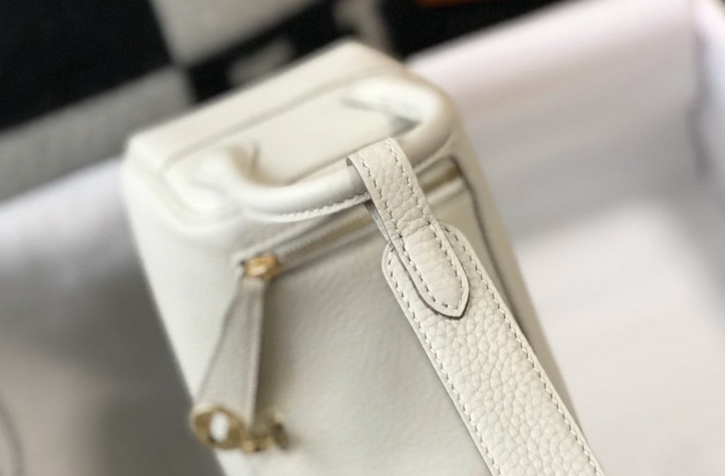 Hermes Mini Lindy Gris Perle Taurillon Clemence With Gold/Silver ...