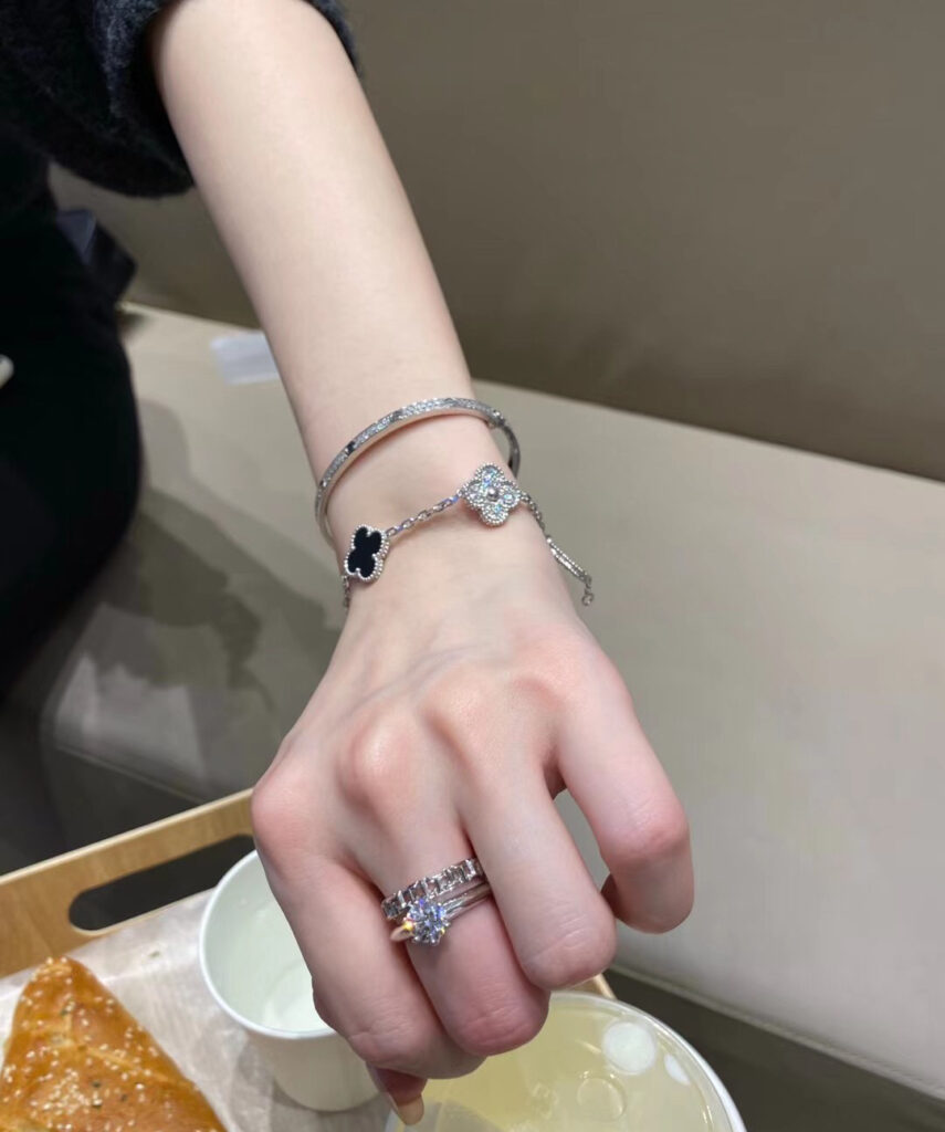 Van Cleef Vintage Alhambra bracelet, 5 motifs, white gold, black onyx ...