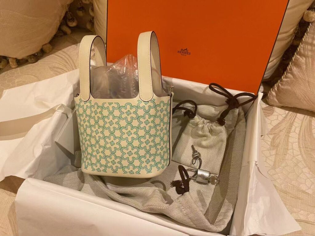 Hermes Picotin Lock Micro Lucky Daisy Chai, Nata & Mauve sylvestre ...