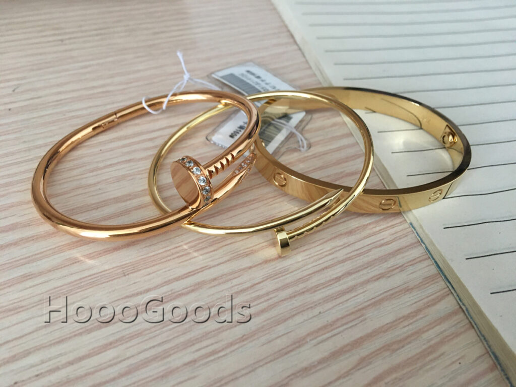 VCA Vintage Alhambra bracelet 5 motifs Carnelian stacking with Cartier ...