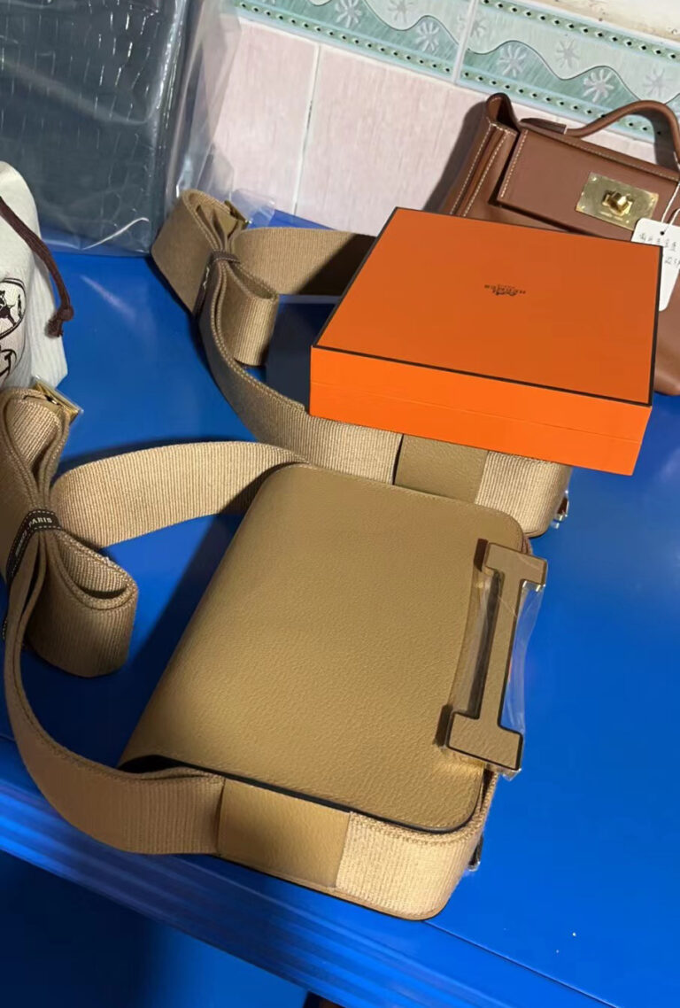 Real 1:1 full handmade Hermes Geta Bag Chevre Mysore in bleu brume ...