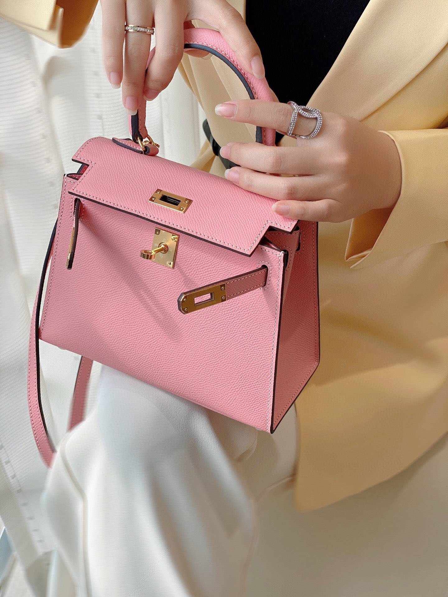 Hermes Vintage Mini Kelly 20 Sellier in gold, black, craie, etoupe ...