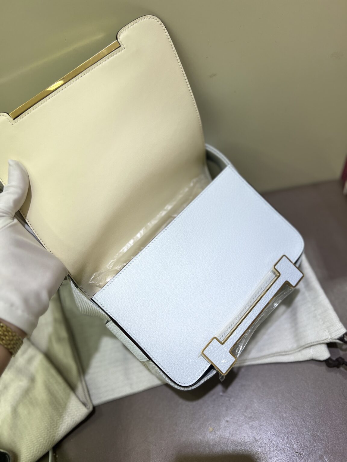 Hermes Geta Bag Mysore Goatskin Nata, Etoupe, Bleu Brume, Vert Fizz ...